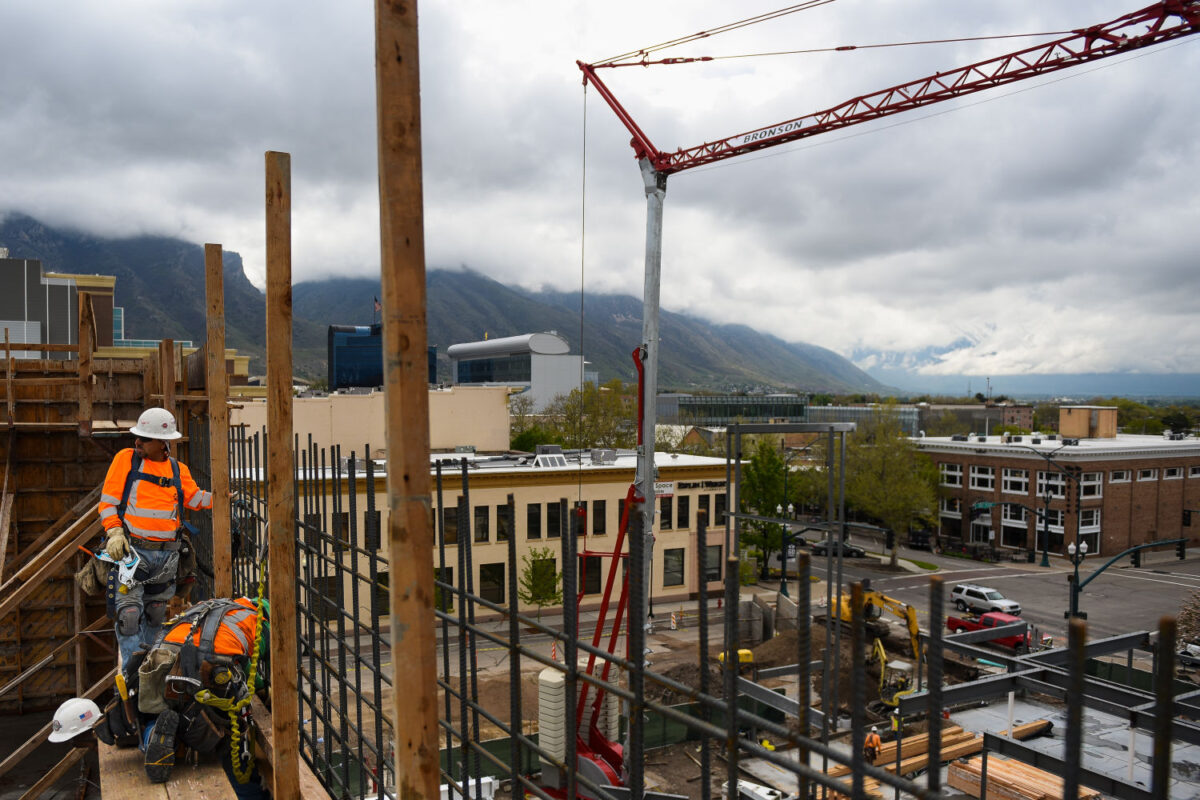 Provo developments pepper sky with cranes | News, Sports, Jobs - Daily ...